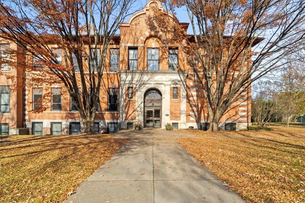 210 Gregory Park, Rochester, NY 14620, MLS #R1578285 - Howard Hanna