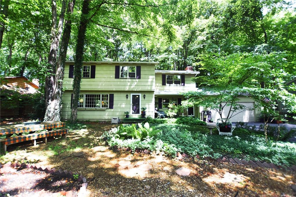 64 Matthew Drive, Perinton, NY 14450, MLS #R1485933 - Howard Hanna