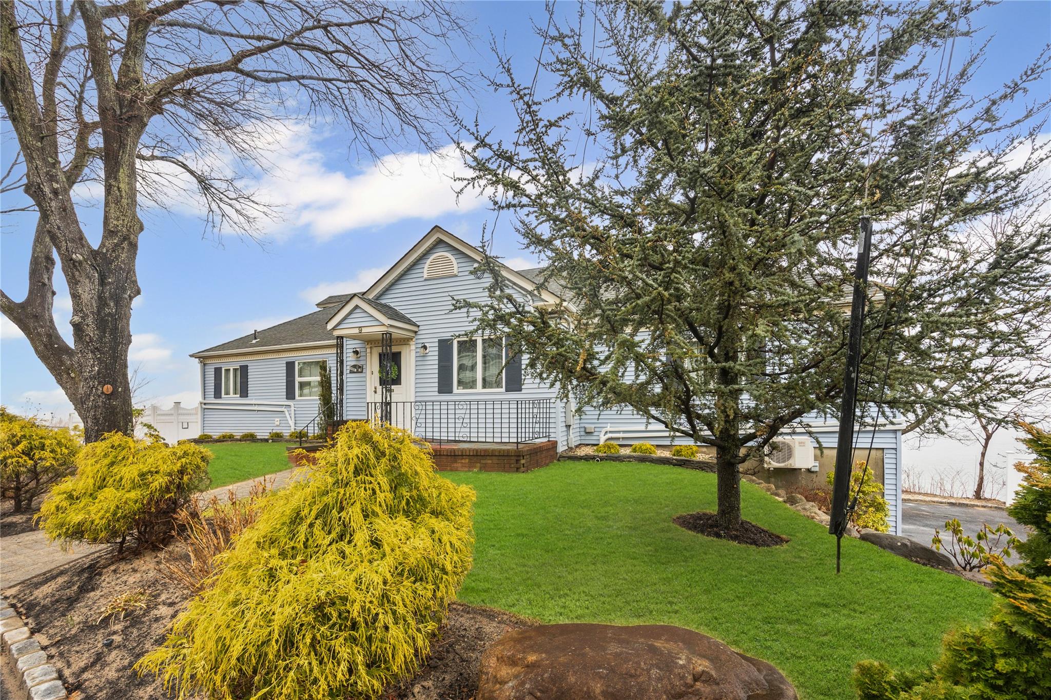 9 Shore Dr, Sound Beach, NY 11789, US | Buy, Sell, Rent, Analyze