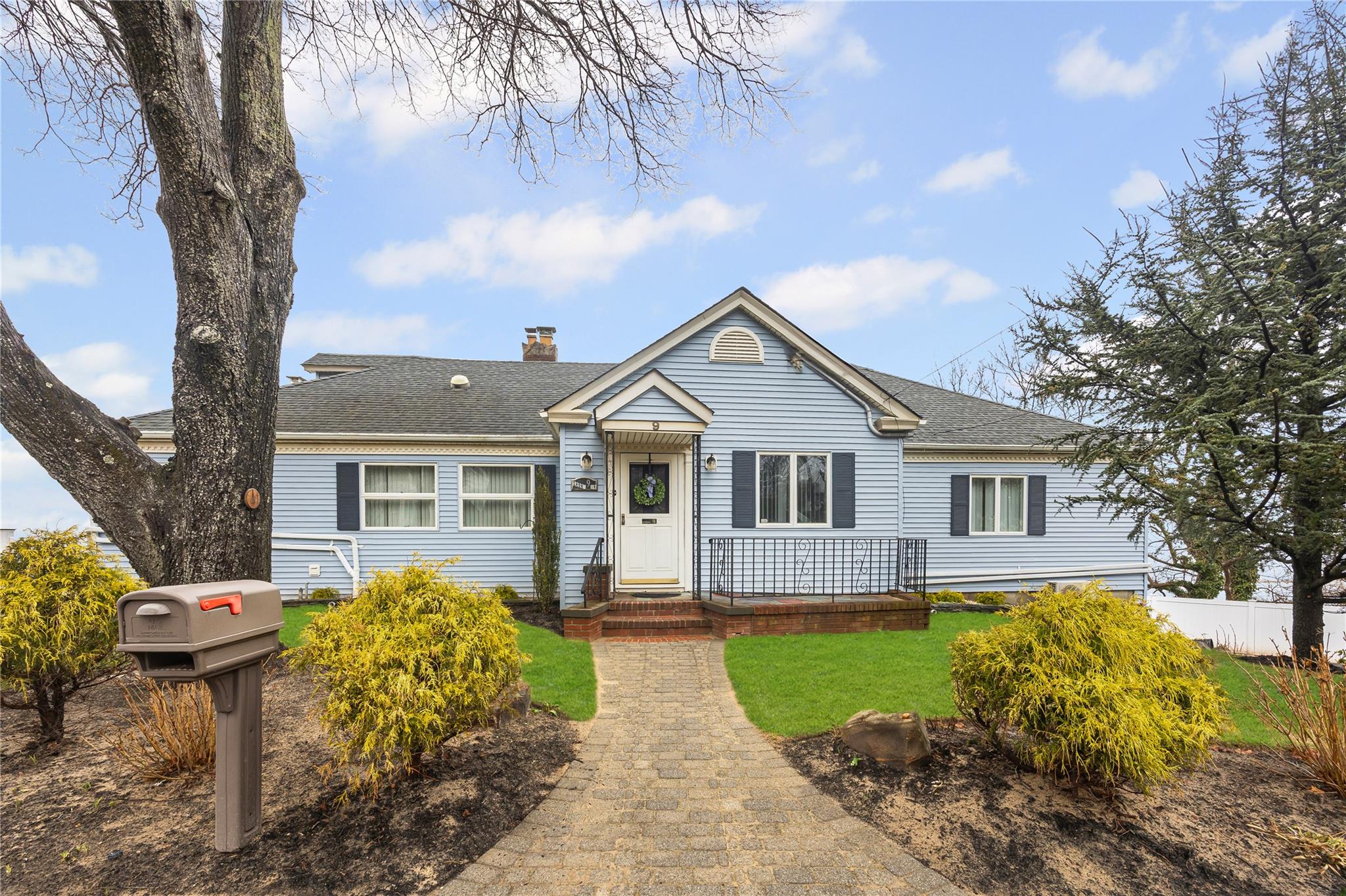 9 Shore Dr, Sound Beach, NY 11789, US | Buy, Sell, Rent, Analyze