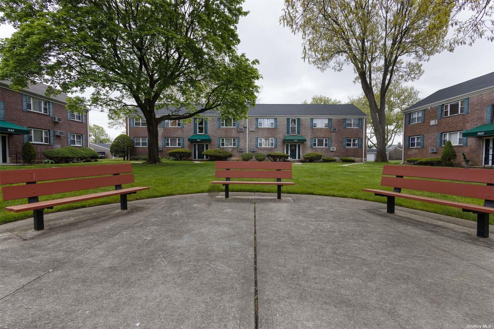 951 Fenwood Drive #1 For Rent, Valley Stream, NY 11580 | ByOwner