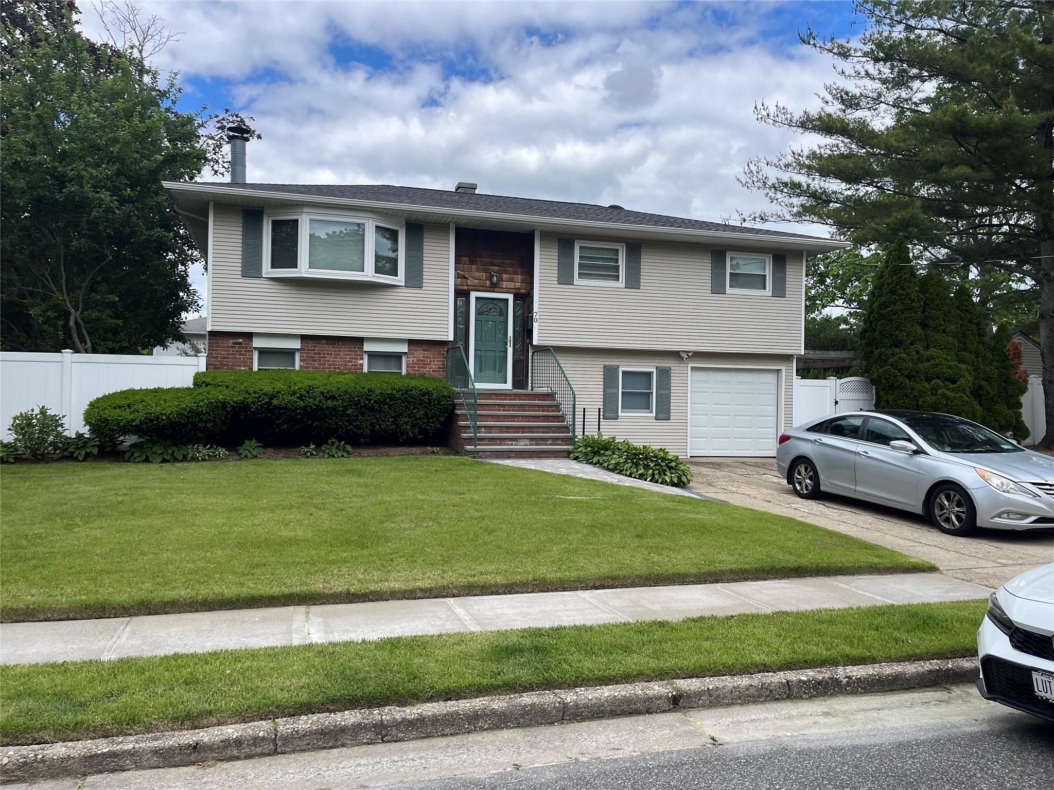 70 Pacific St, North Babylon, NY 11703, US | Buy, Sell, Rent, Analyze