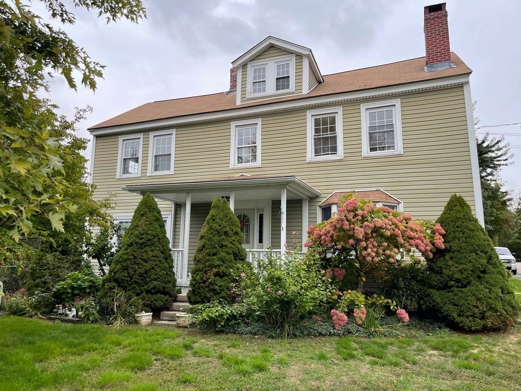 260 Main Street, Medway, MA 02053 - MLS 73045964 - Berkshire Hathaway ...
