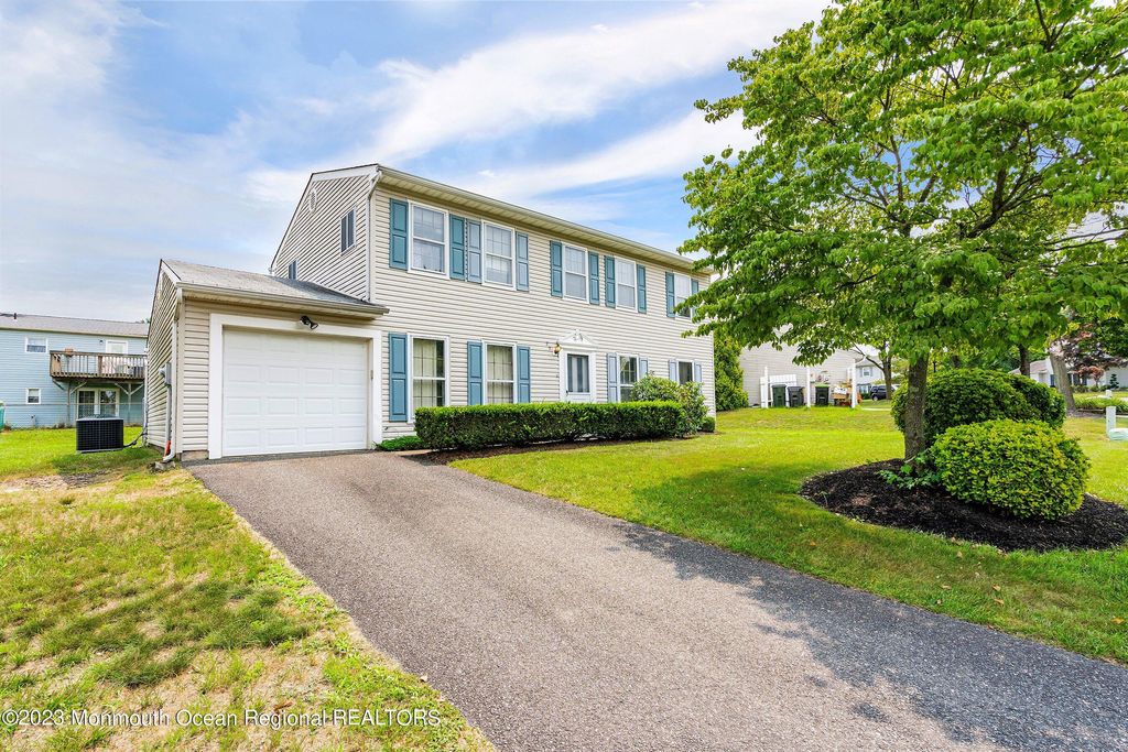 29 Moak Drive, Hazlet, NJ 07730, MLS #22319505 - Howard Hanna