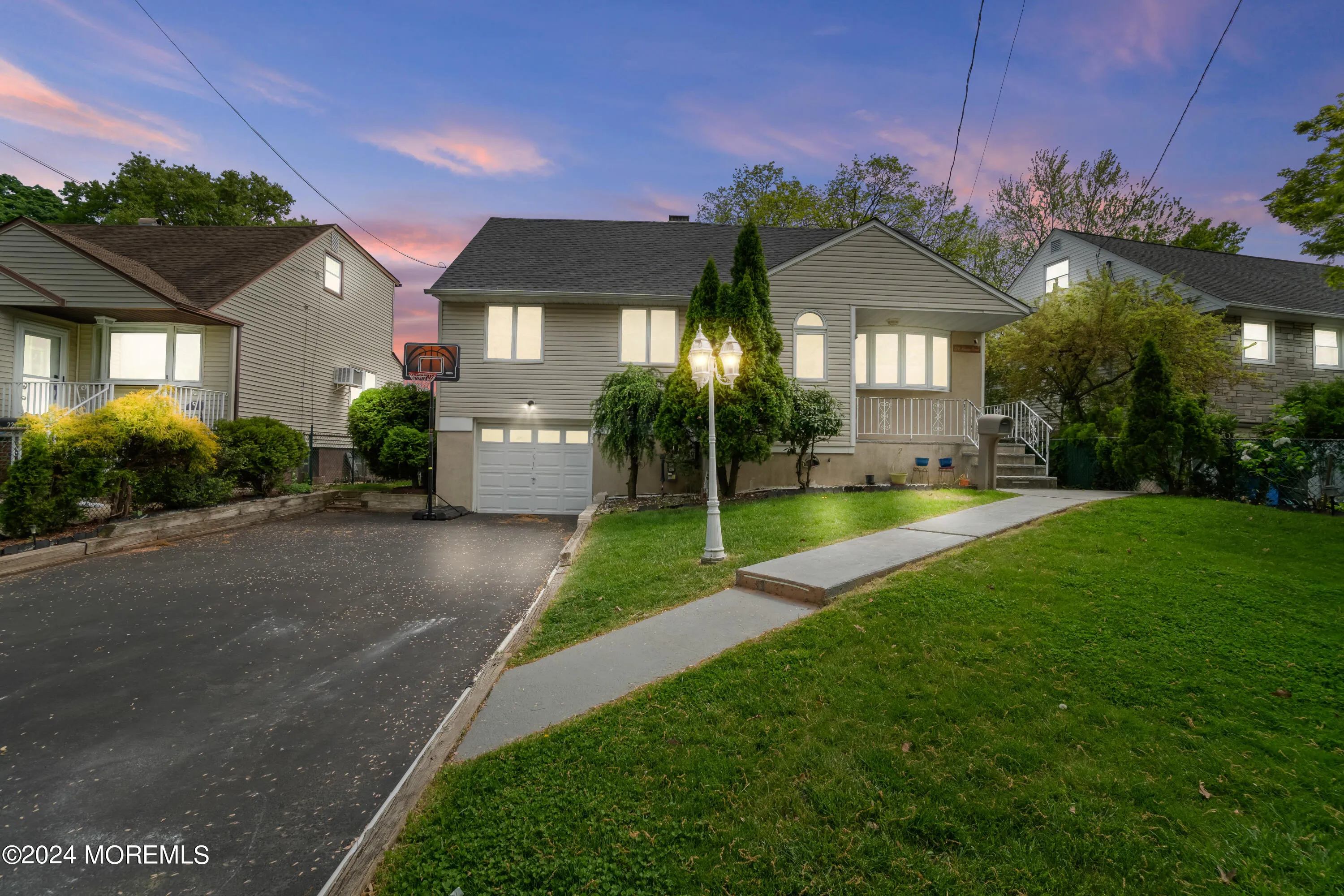 216 Atlantic Street, Metuchen, NJ 08840 | MLS 22412882 | Listing ...