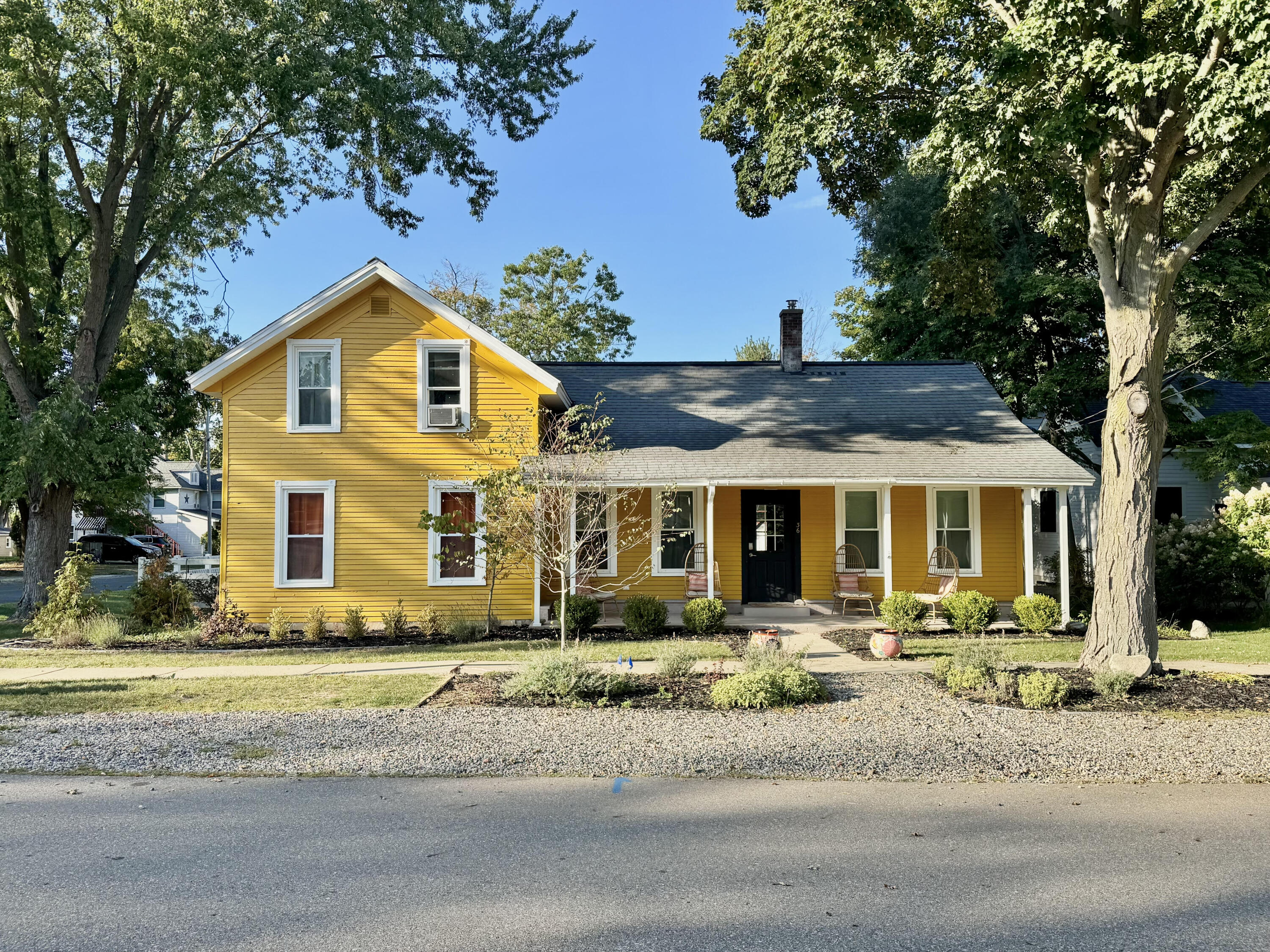 36 Chestnut Street, Douglas, MI 49406 | MLS 25047897 | Listing ...