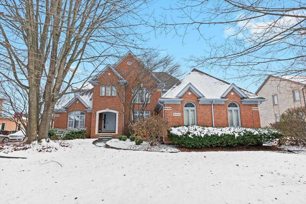 48436 Amber Lane, Utica, MI 48315 | MLS 25060566 | Listing Information ...