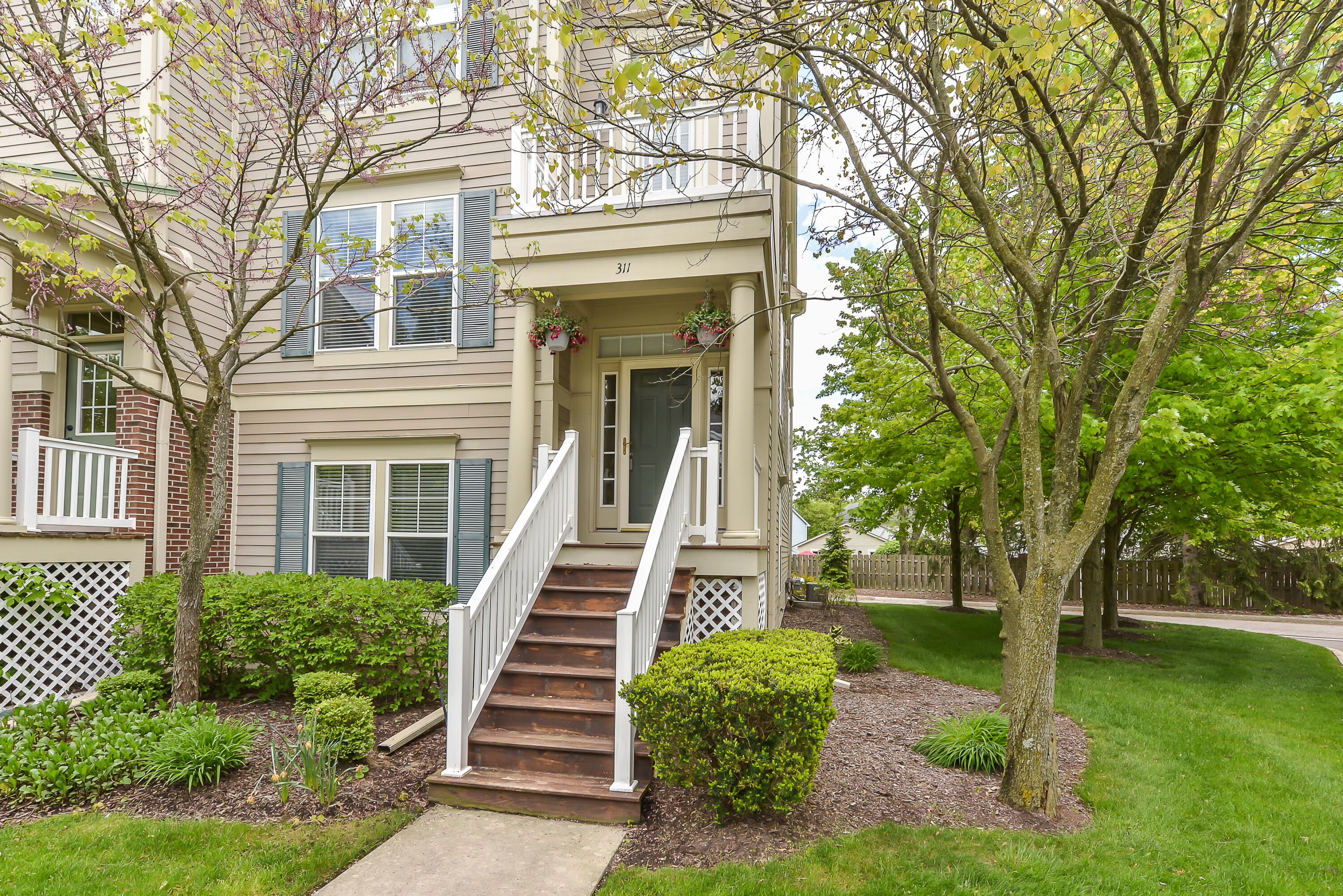 311 Red Ryder Drive Unit 15, Plymouth, MI 48170 | MLS 24023507 ...