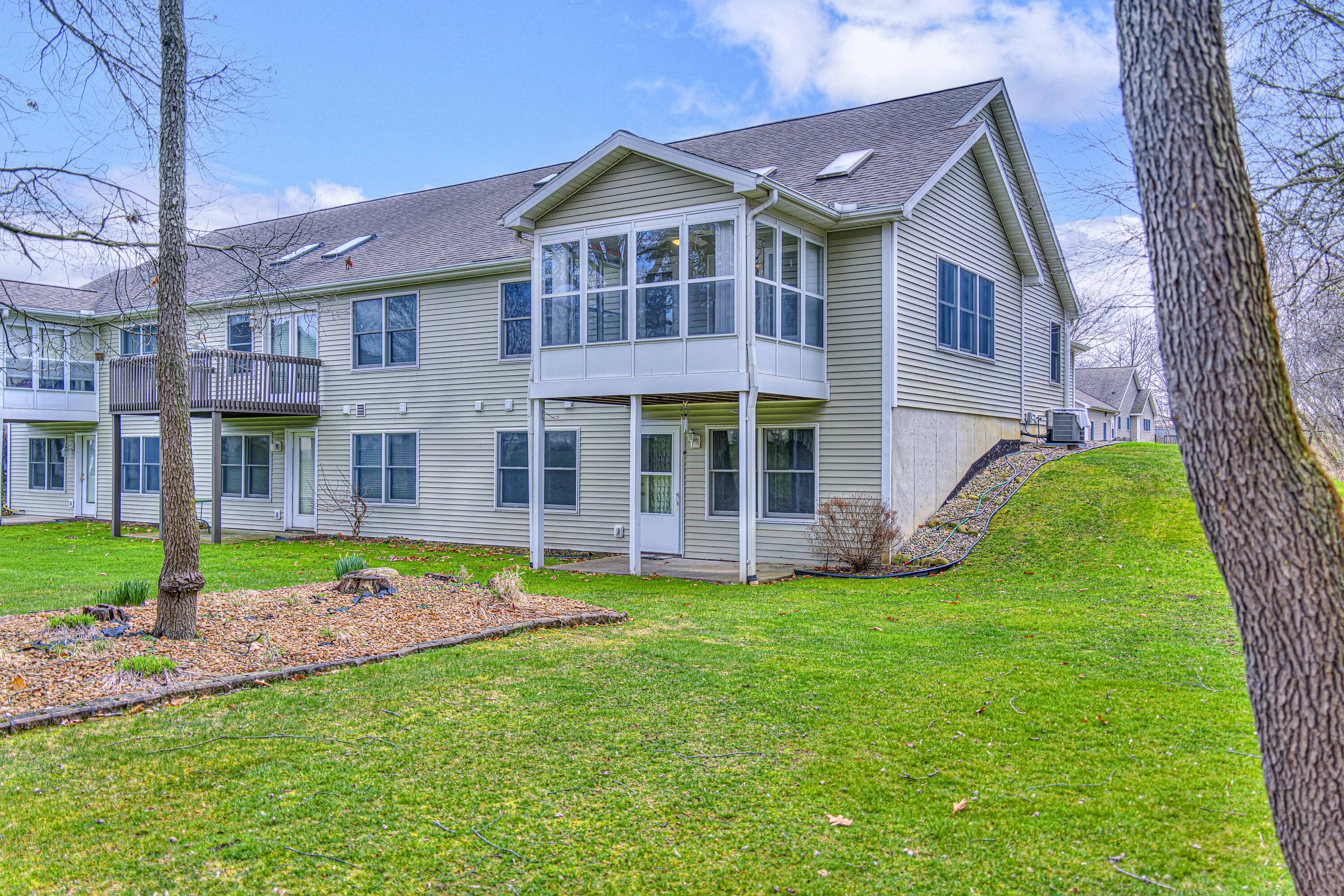 7051 Gilroy Court, Spring Arbor, MI 49283 | MLS 24015913 | Listing ...