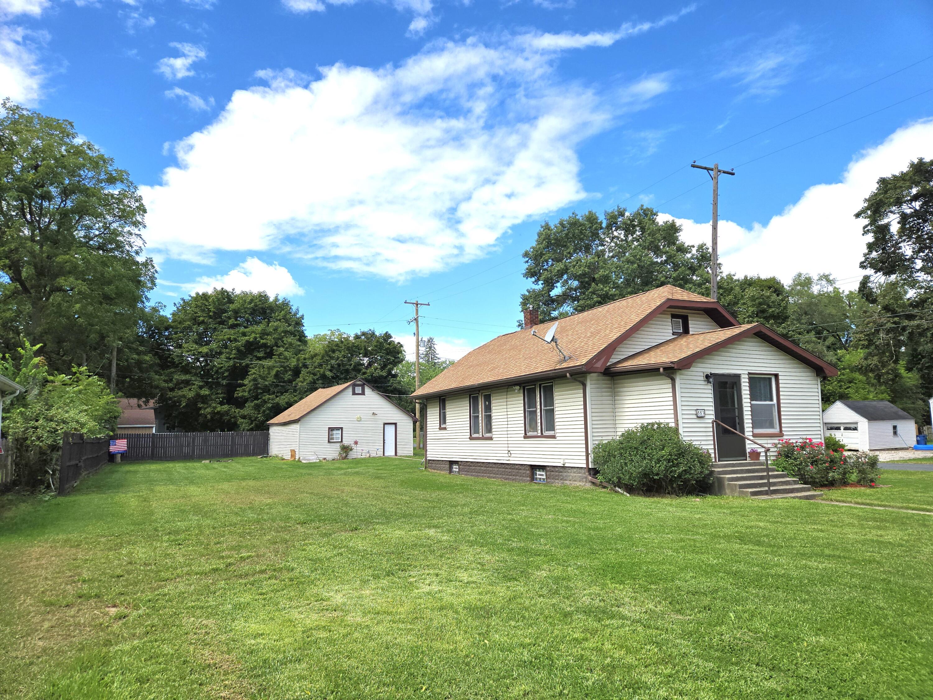 553 Fenimore Avenue, Kalamazoo, MI 49048 | MLS 25043316 | Listing ...