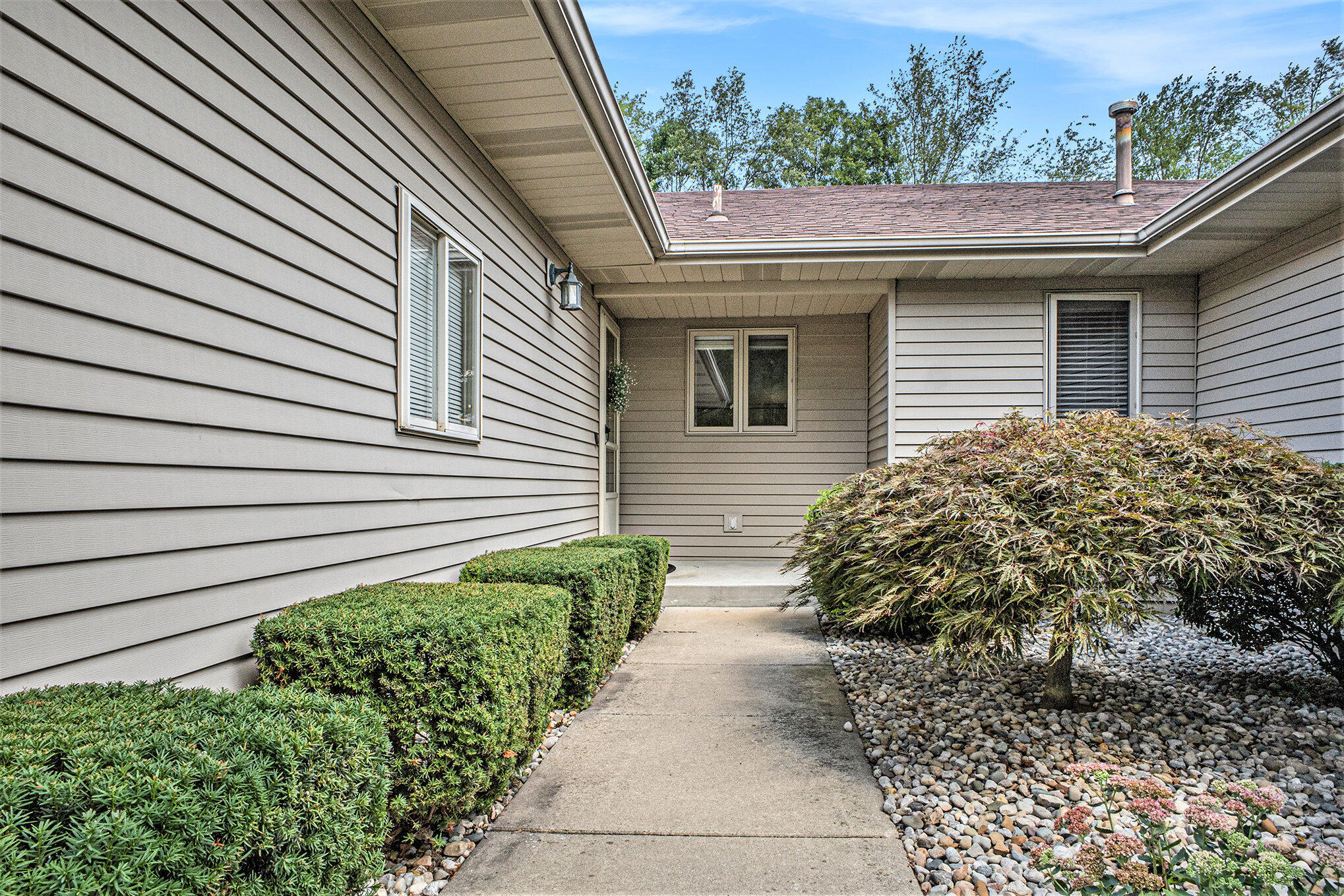 953 Amber View Drive SW, Byron Center, MI 49315 | MLS 25045328 ...