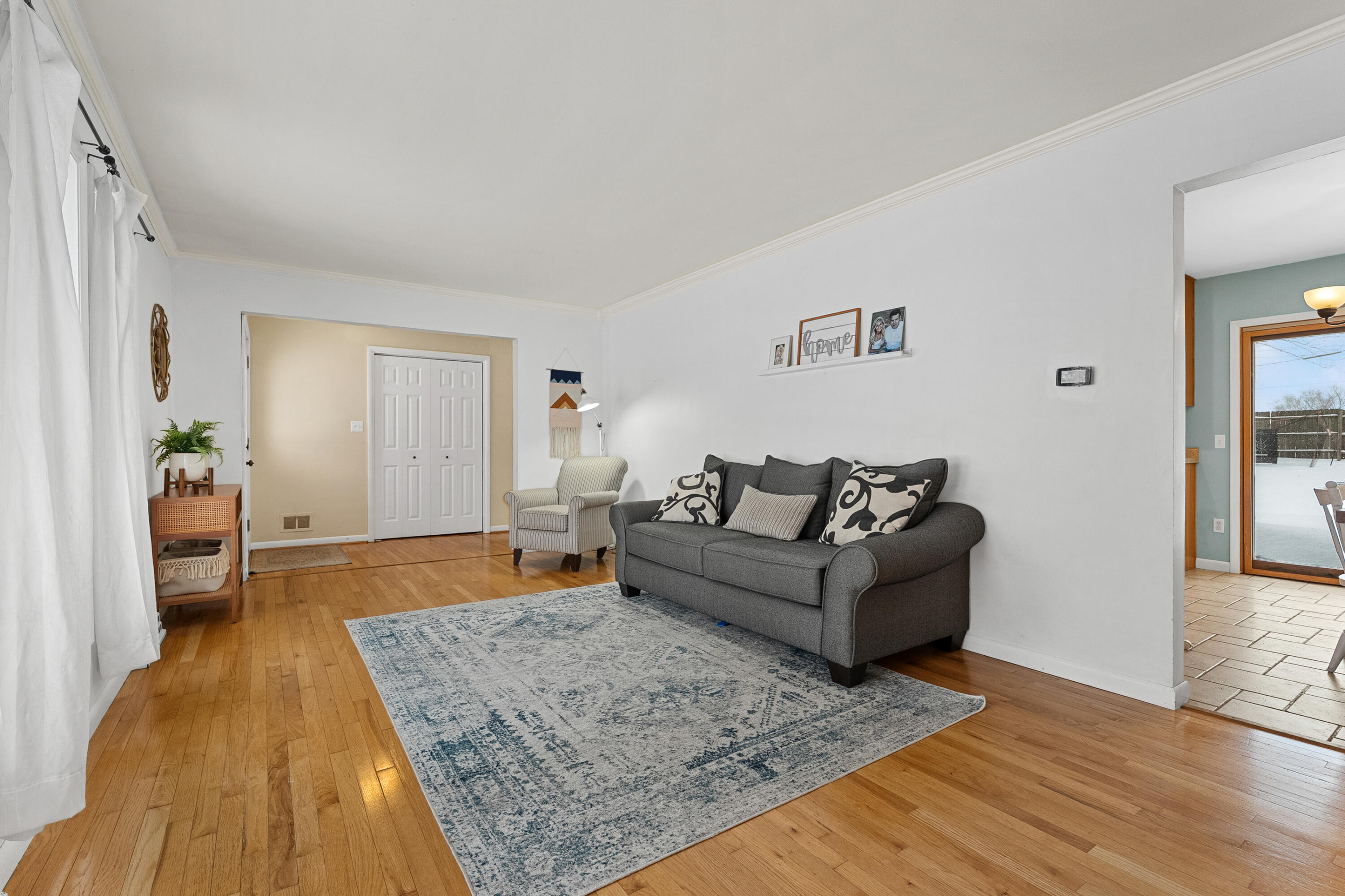 232 Glenview Street, Paw Paw, MI 49079 | MLS 26000007 | Listing ...