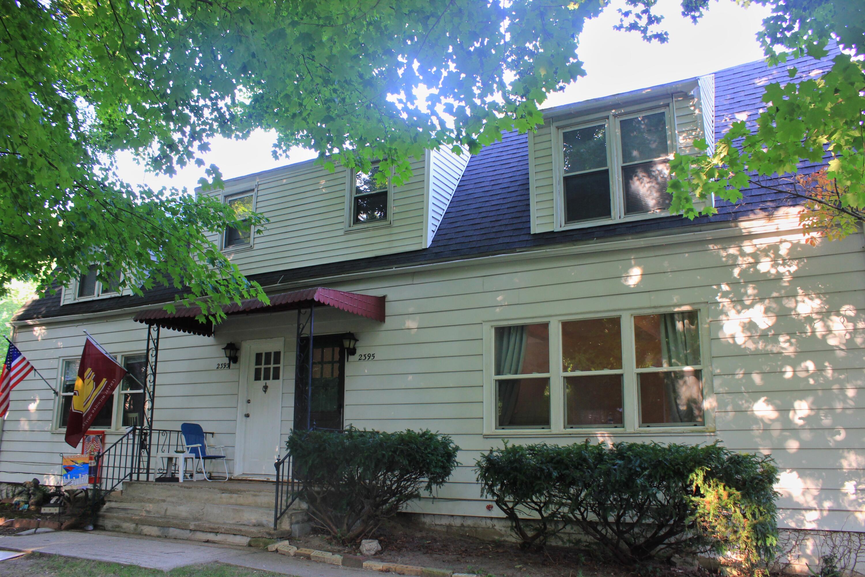 2393 Adventure Path, St. Joseph, MI 49085 | MLS 25040800 | Listing ...