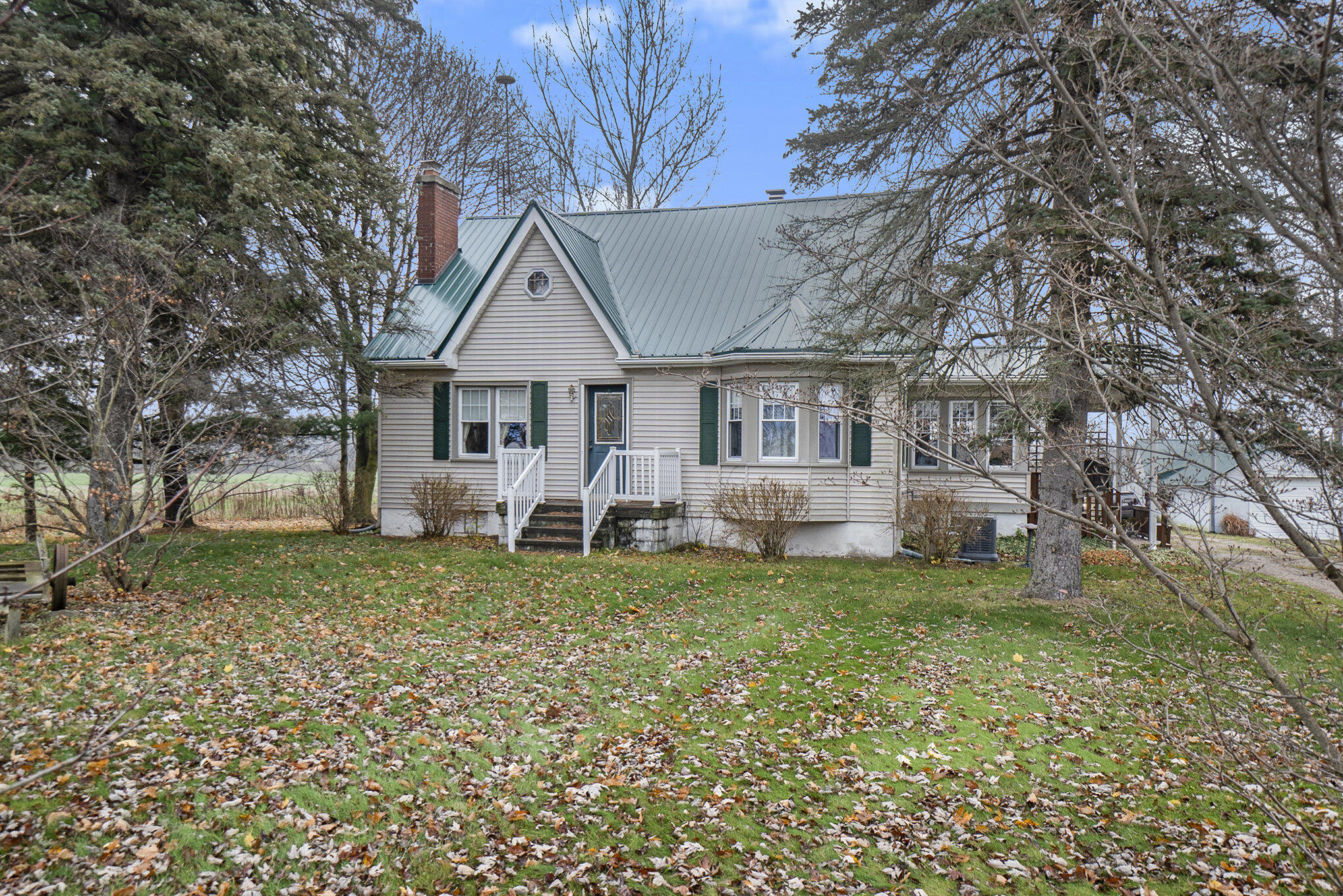 2706 S Maple Island Road, Fremont, MI 49412 | MLS 25030476 | Listing ...