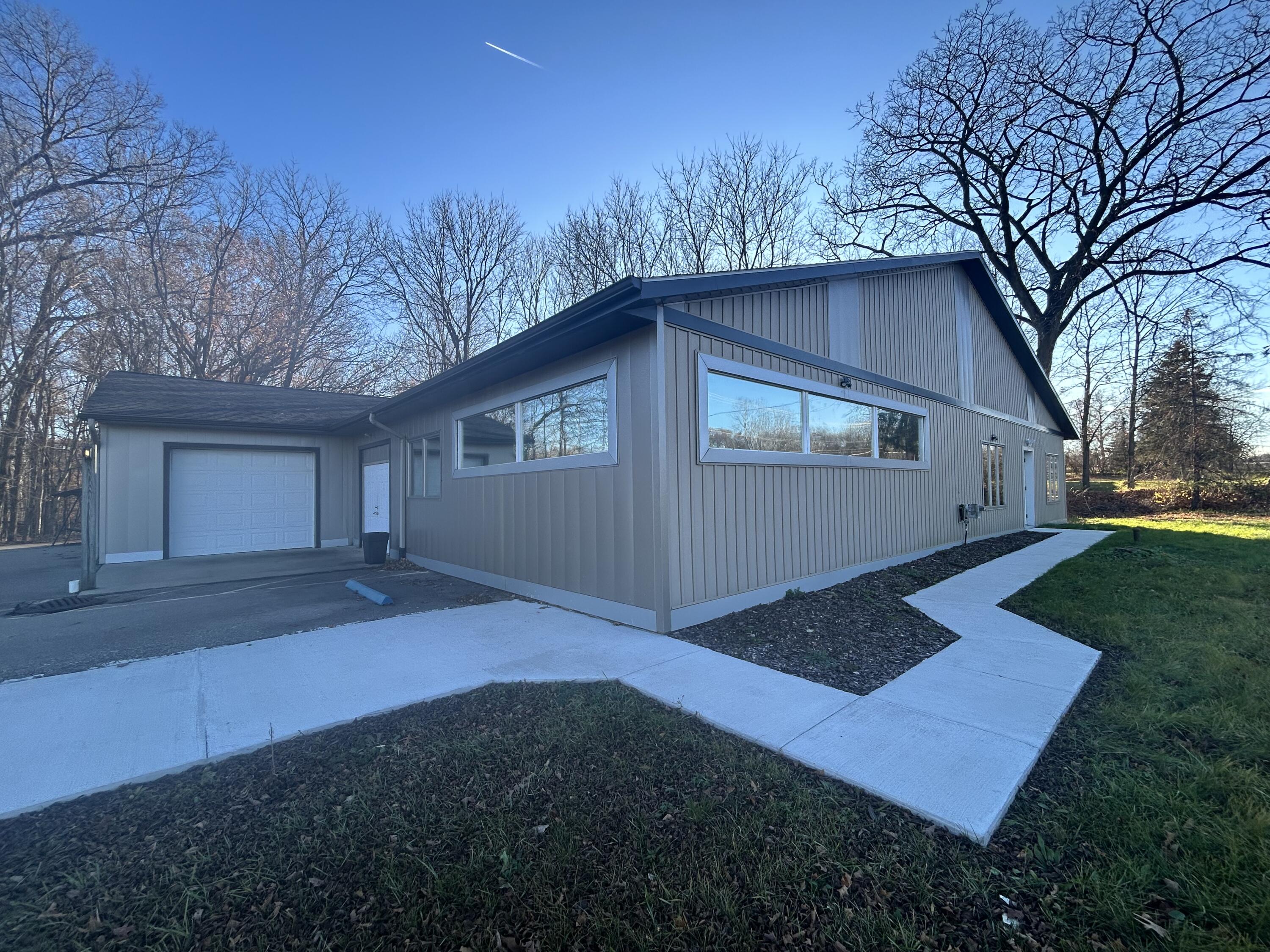 7755 Stadium Drive Unit 1, Kalamazoo, MI 49009 | MLS 25054563 | Listing ...