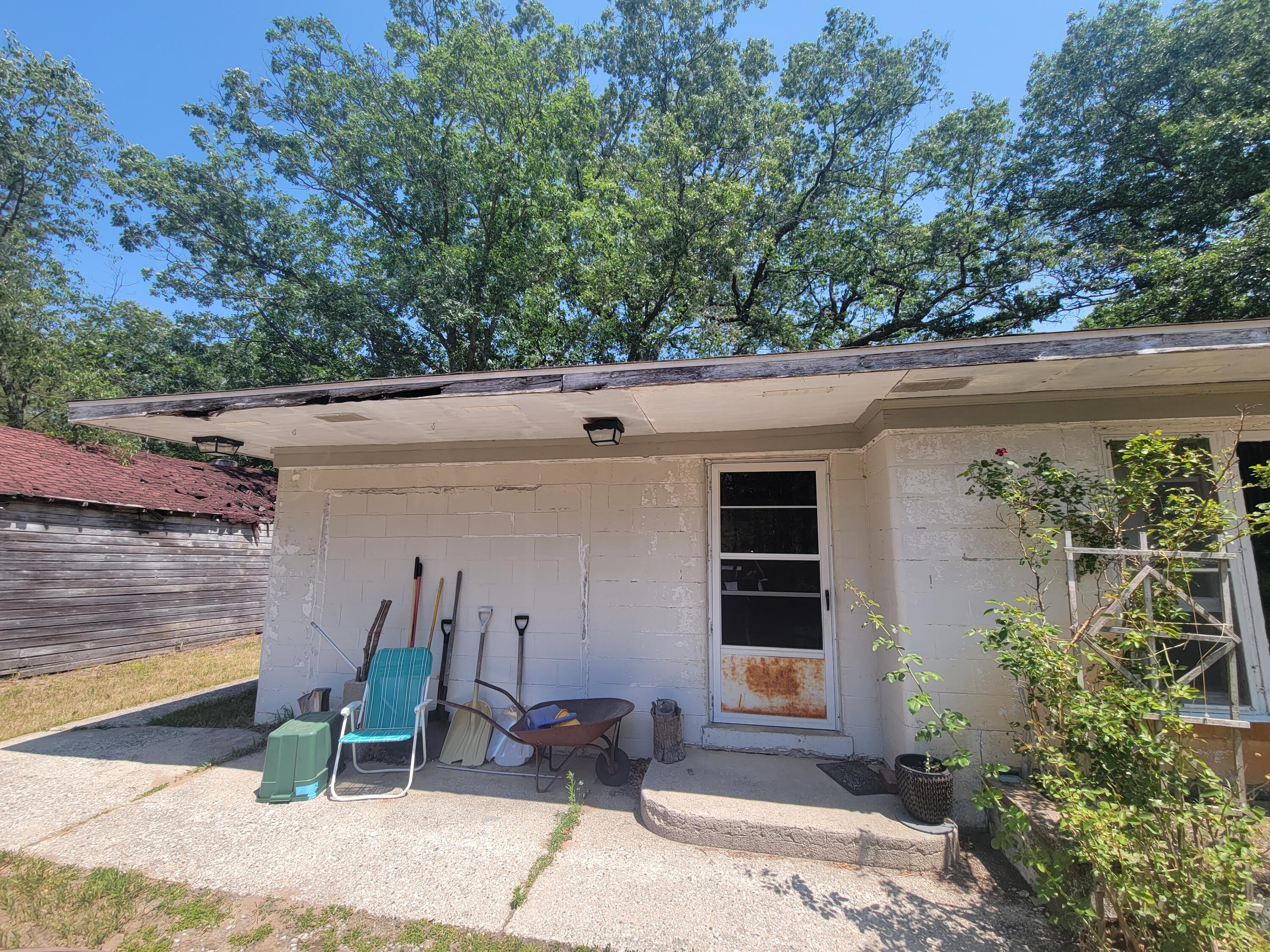 7235 Pine Creek Road, Manistee, MI 49660 | MLS 23024363 | Listing ...