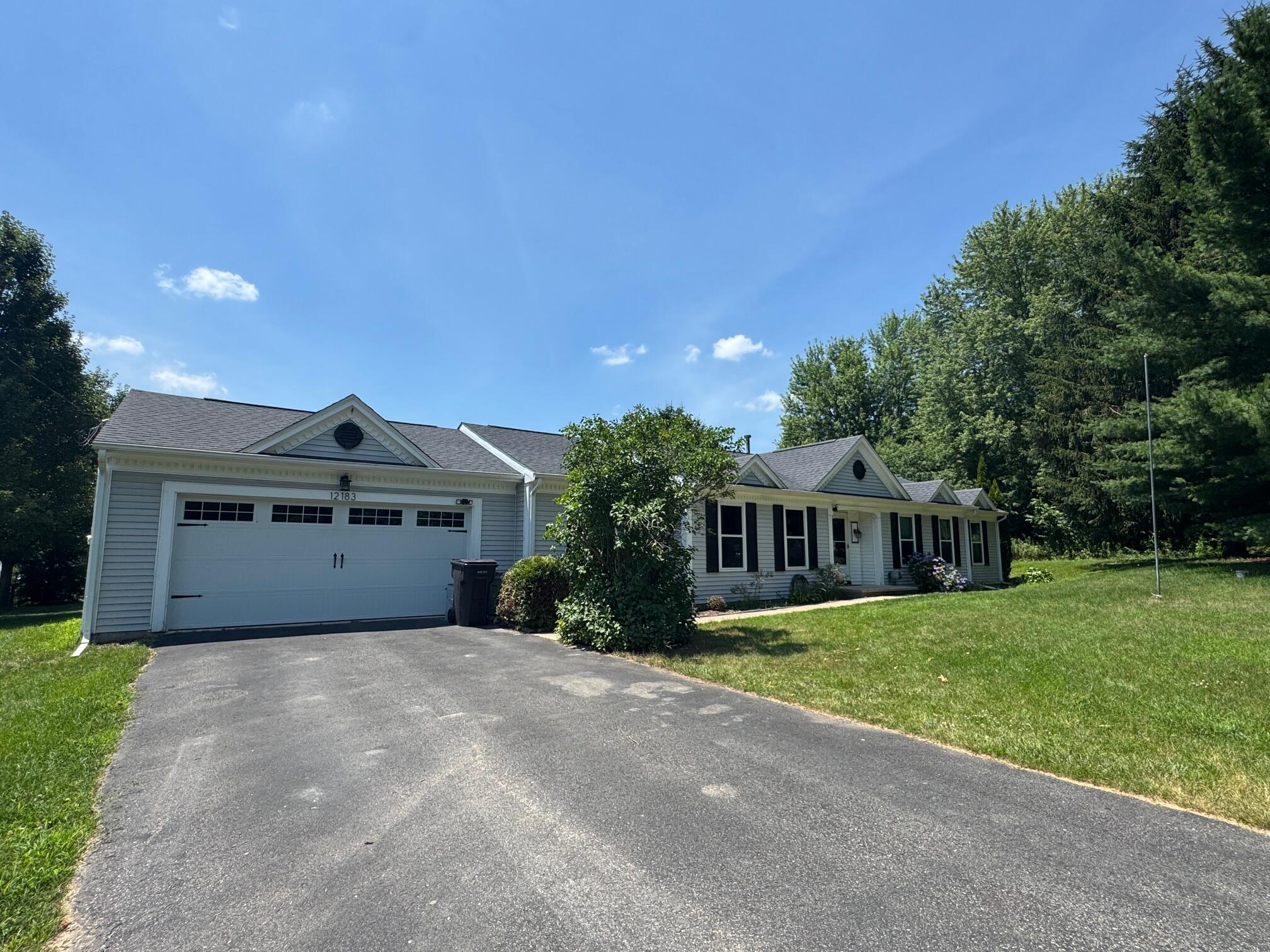 12183 Grandview Drive, Jerome, MI 49249 | MLS 25050750 | Listing ...
