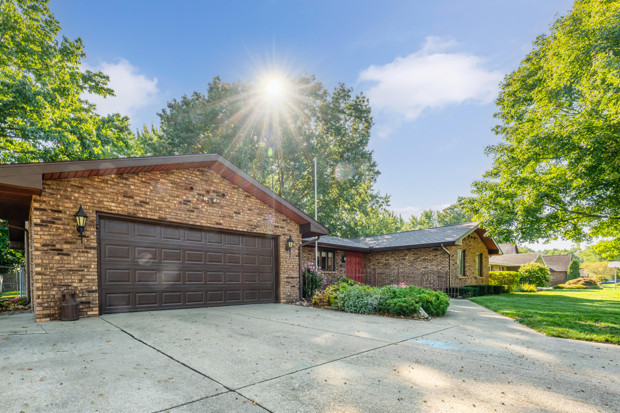 4111 Hailey Drive, St. Joseph, MI 49085 | MLS 25049687 | Listing ...