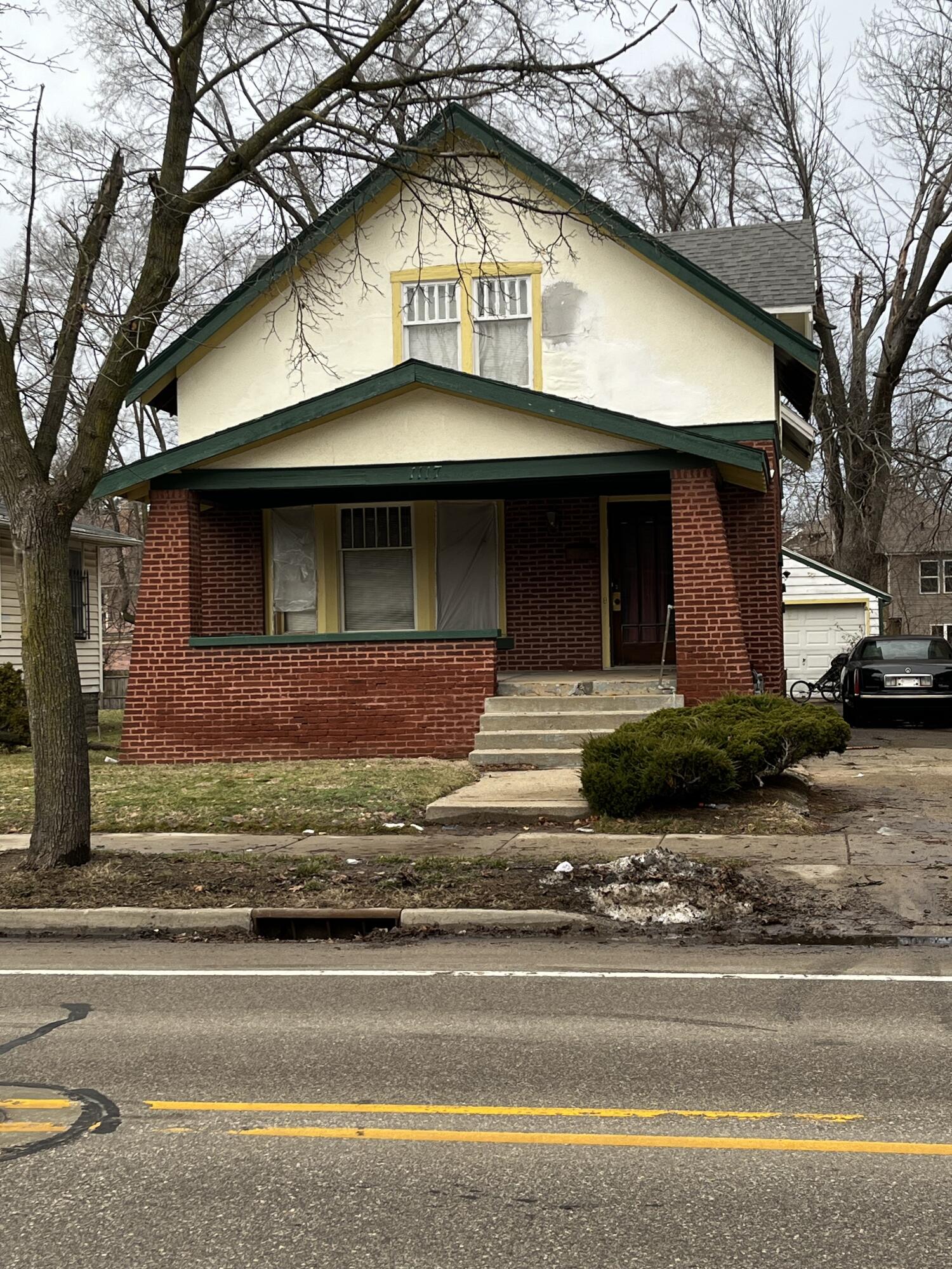 1117 Martin Luther King Jr Street SE, Grand Rapids, MI 49507 | MLS ...