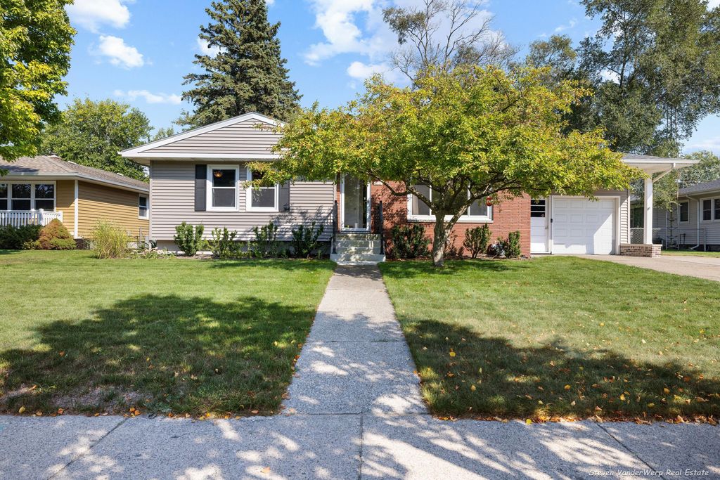 1808 Sheldon Road, Grand Haven, MI 49417, MLS #25049330 - Howard Hanna