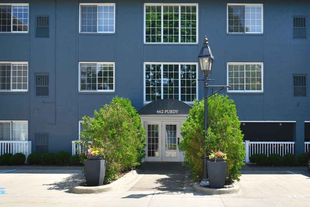 662 Purdy Street 323, Birmingham, MI 48009, MLS #24009539 - Howard Hanna