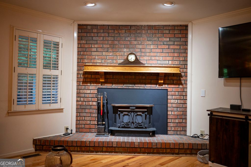 323 McCartan Trail, Clarkesville, GA 30523 | MLS 10635785 | Listing ...