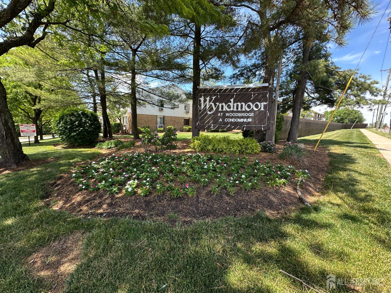Woodbridge Proper, Homes For Sale | REMAX