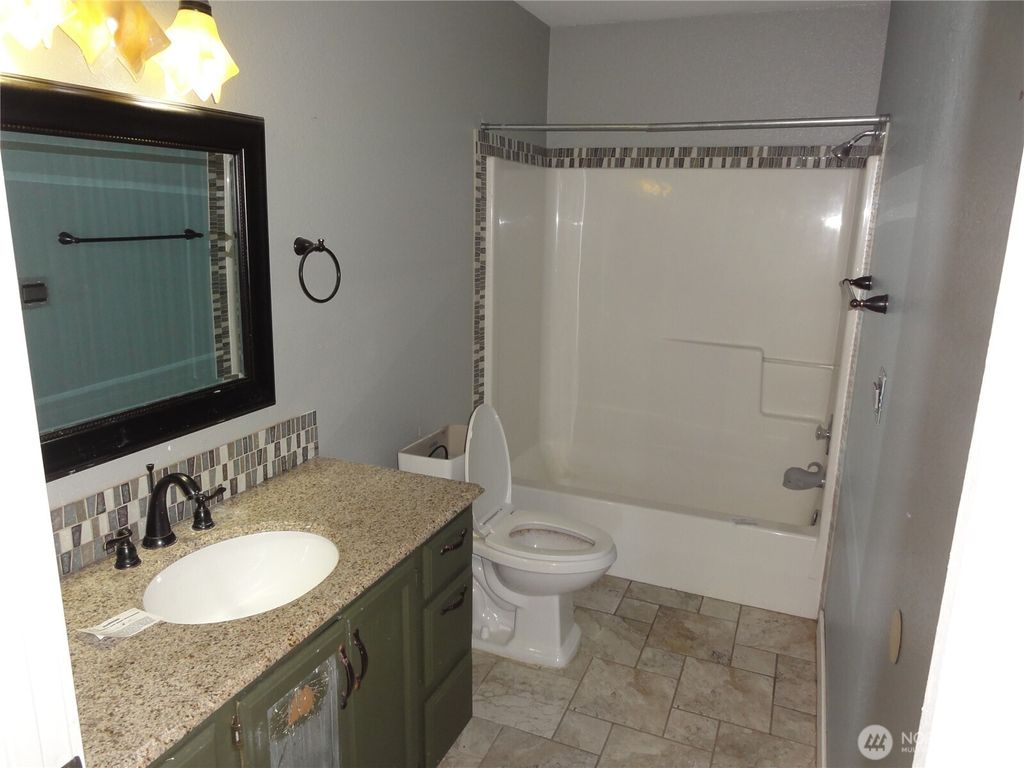 110 E Canyon View Road, Belfair, WA 98528 | MLS 2446537 | Listing ...