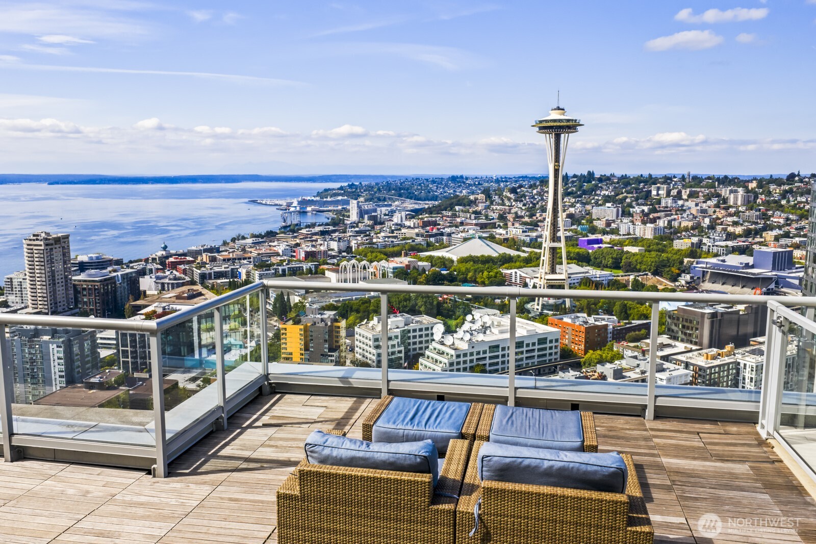588 Bell Street Unit 315S, Seattle, WA 98121 | MLS 2433106 | Listing ...