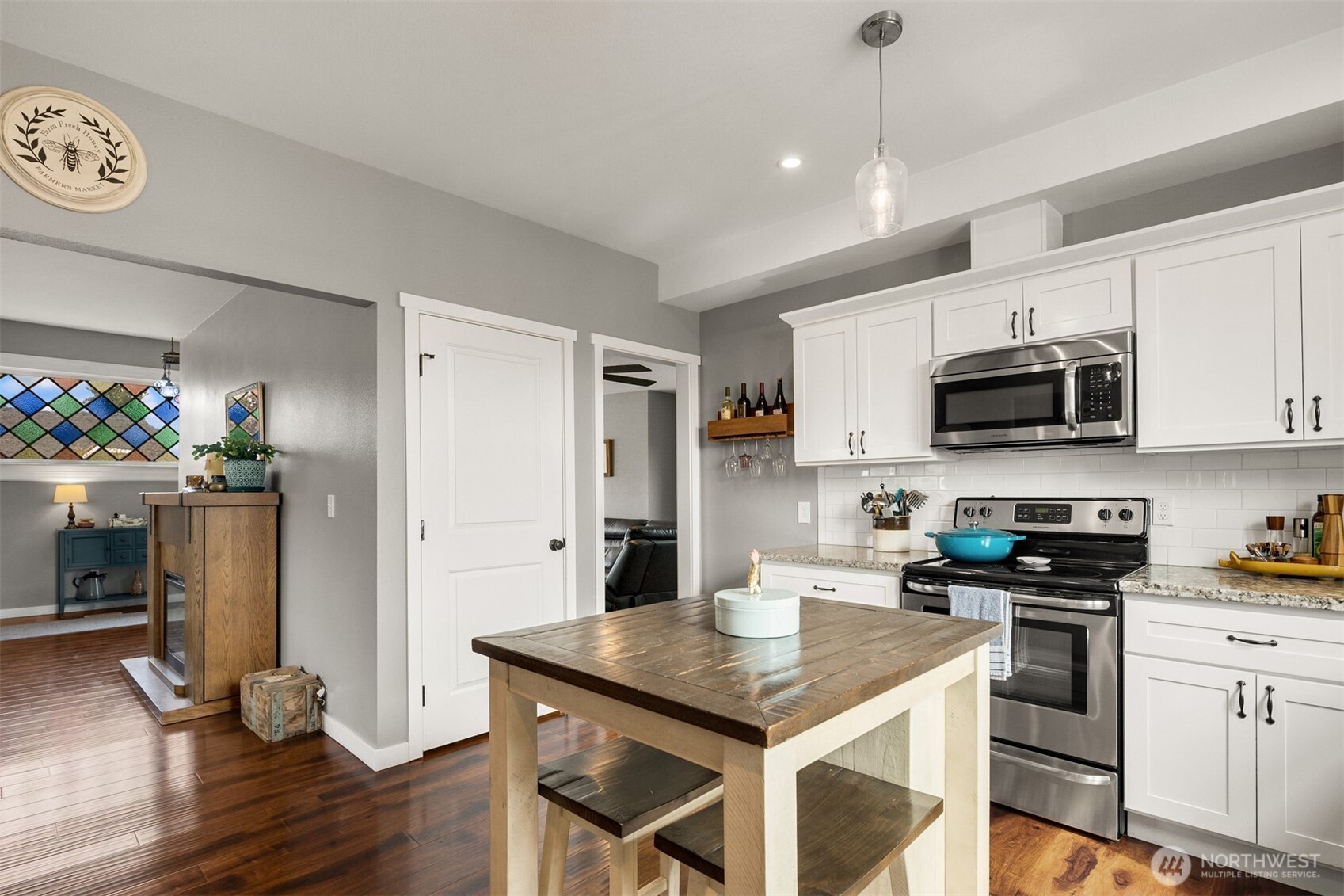 1002 Thompson Street, Sumner, WA 98390 | MLS 2429464 | Listing ...