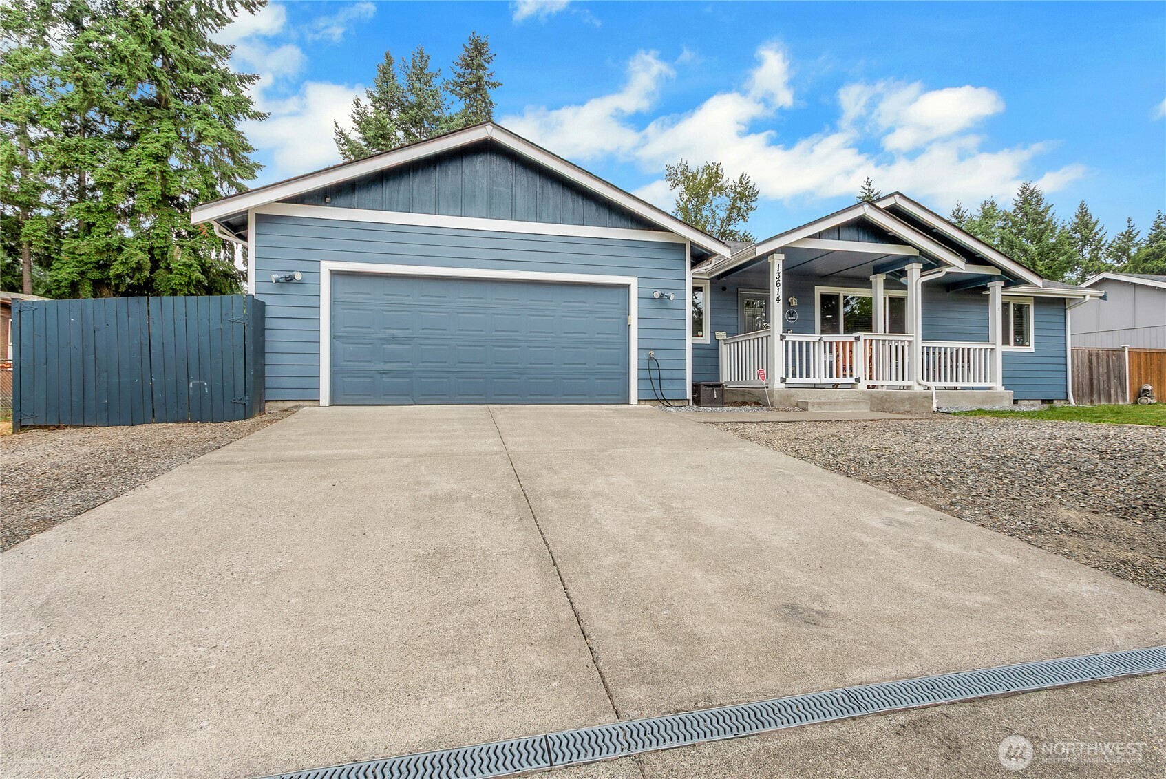 13614 Prairie Ridge Drive E, Bonney Lake, WA 98391 | MLS 2416821 ...