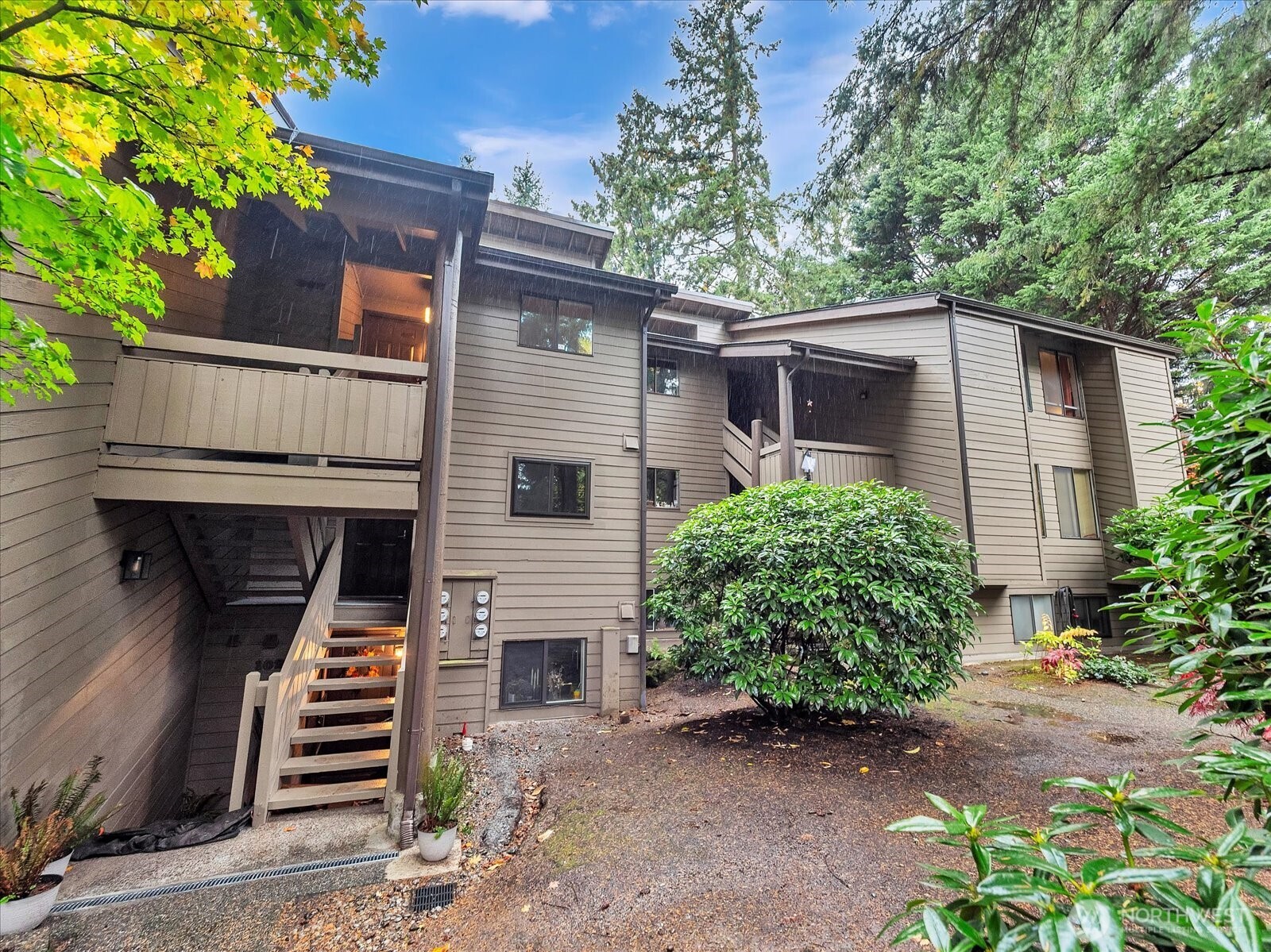 19123 Ballinger Way NE Unit 304, Lake Forest Park, WA 98155 | MLS ...