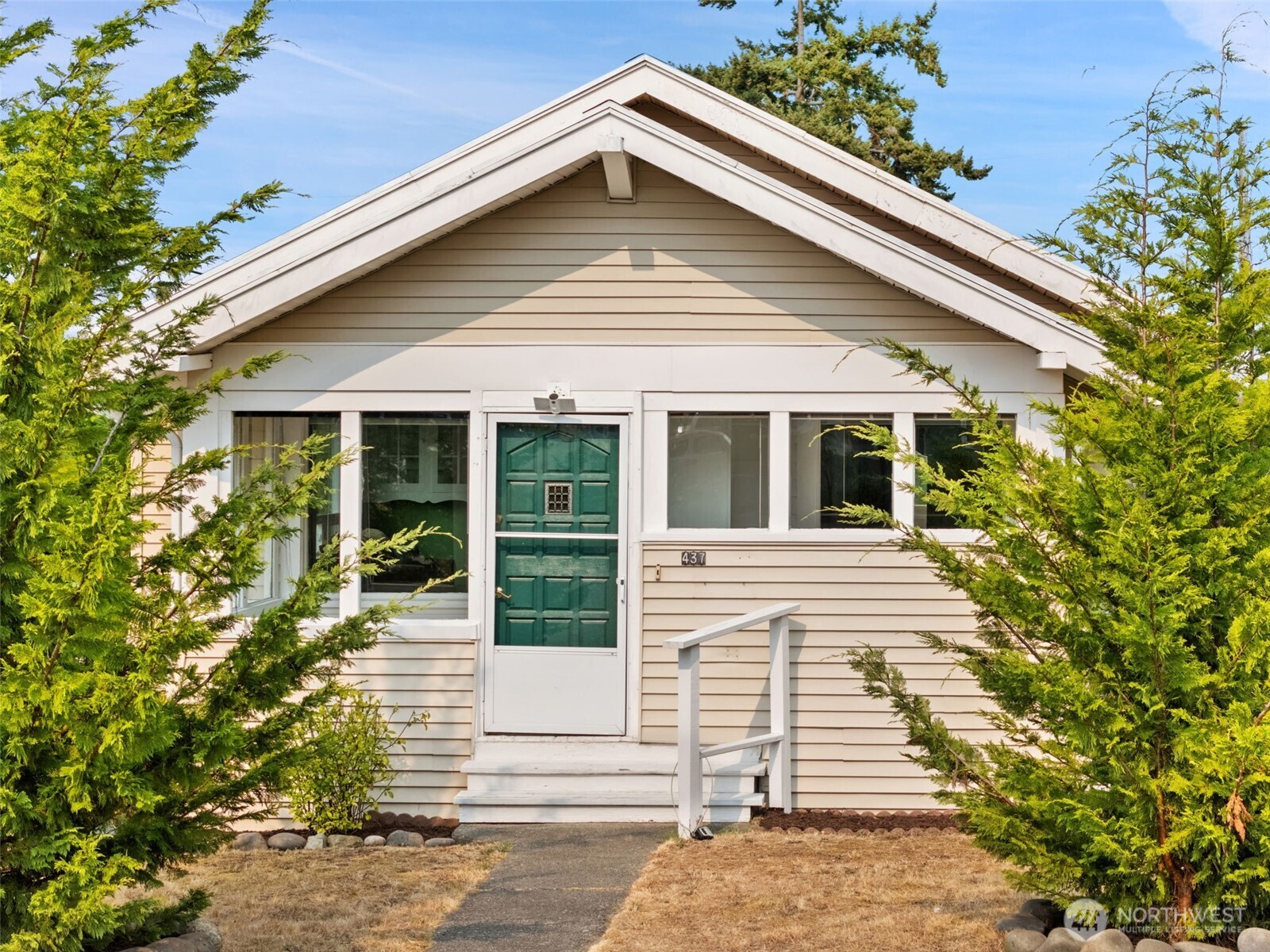 437 W Thirteenth Street, Port Angeles, WA 98362 | MLS 2430172 | Listing ...