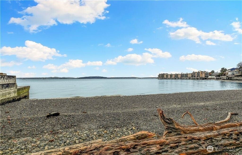 4030 Beach Drive SW, Seattle, WA 98116 | MLS 2460873 | Listing ...