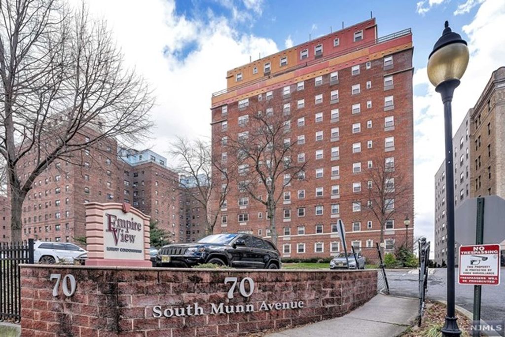 70 S Munn Avenue 1013, East Orange, NJ 07018, MLS #24001076 - Howard Hanna