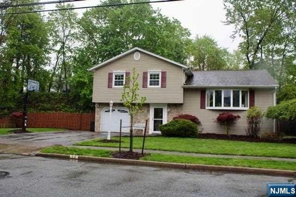 58 Arcadia Road, Pompton Lakes, NJ 07442, MLS #23014383 - Howard Hanna