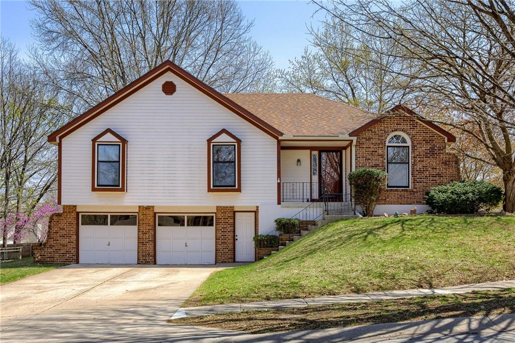 8225 N Forest Avenue, Kansas City MO Real Estate Listing | exitrealty.com®