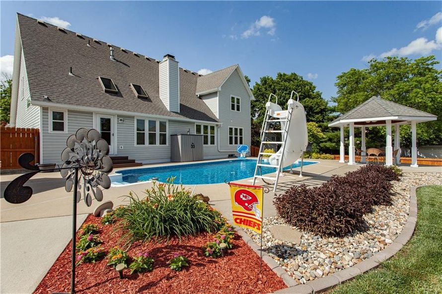 1124 Ne Waterfield Village Dr, Blue Springs, MO 64014 for sale - Stessa