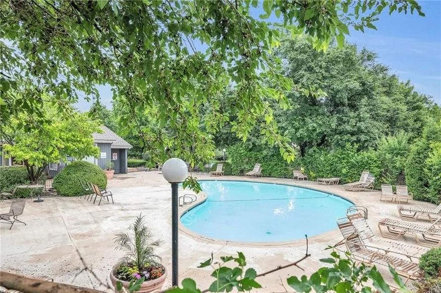 12722 W 110th Ter, Overland Park, KS 66210 for sale - Stessa